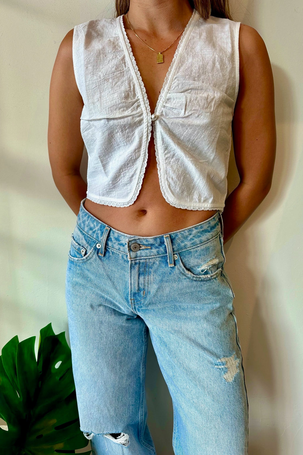 White Pearl Vest – Prism Boutique