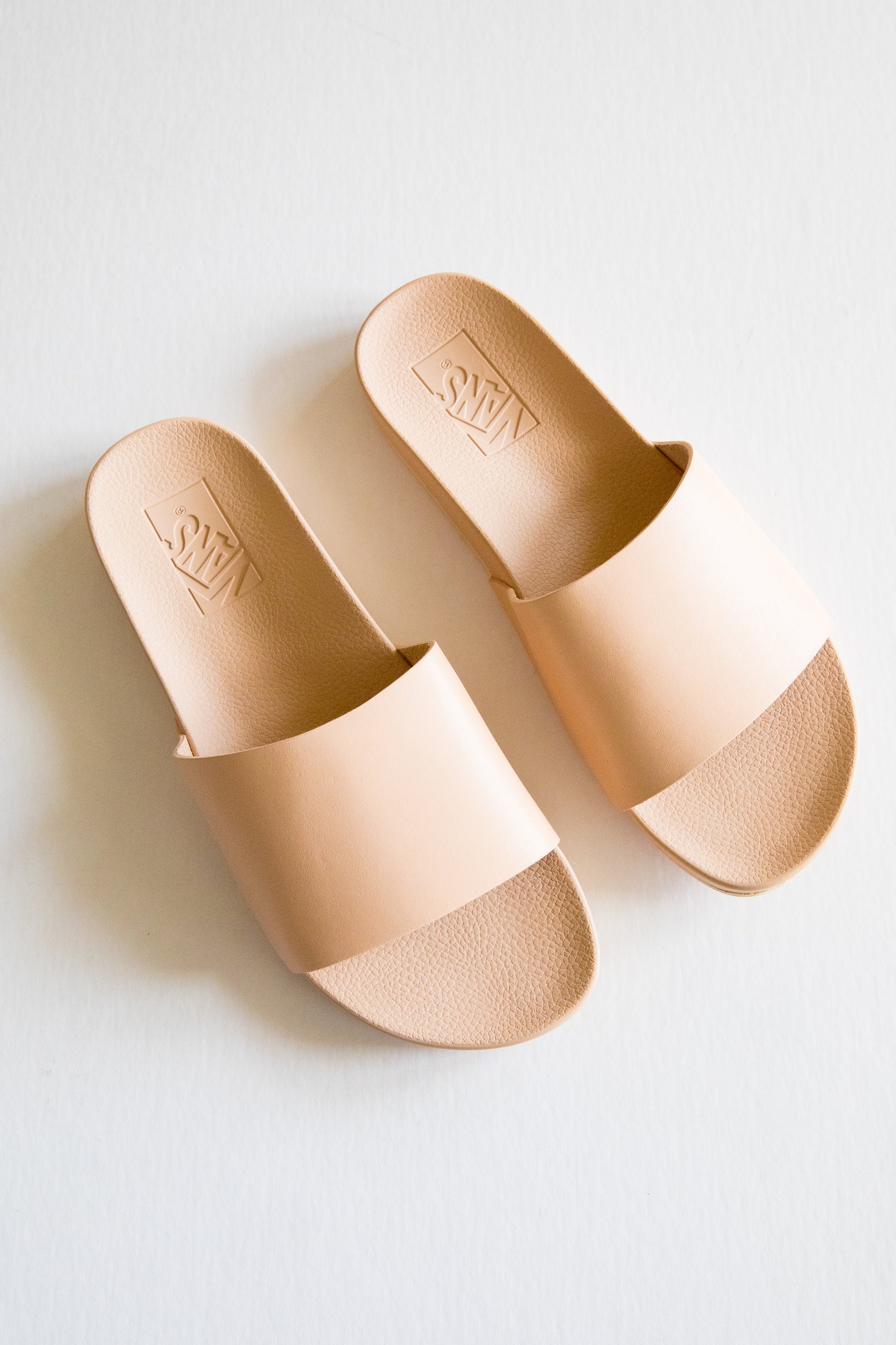 Amber Leather Decon Slide – Prism Boutique